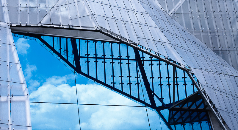 Capturing Great Reflections on Glass - Caroline Maryan Photography